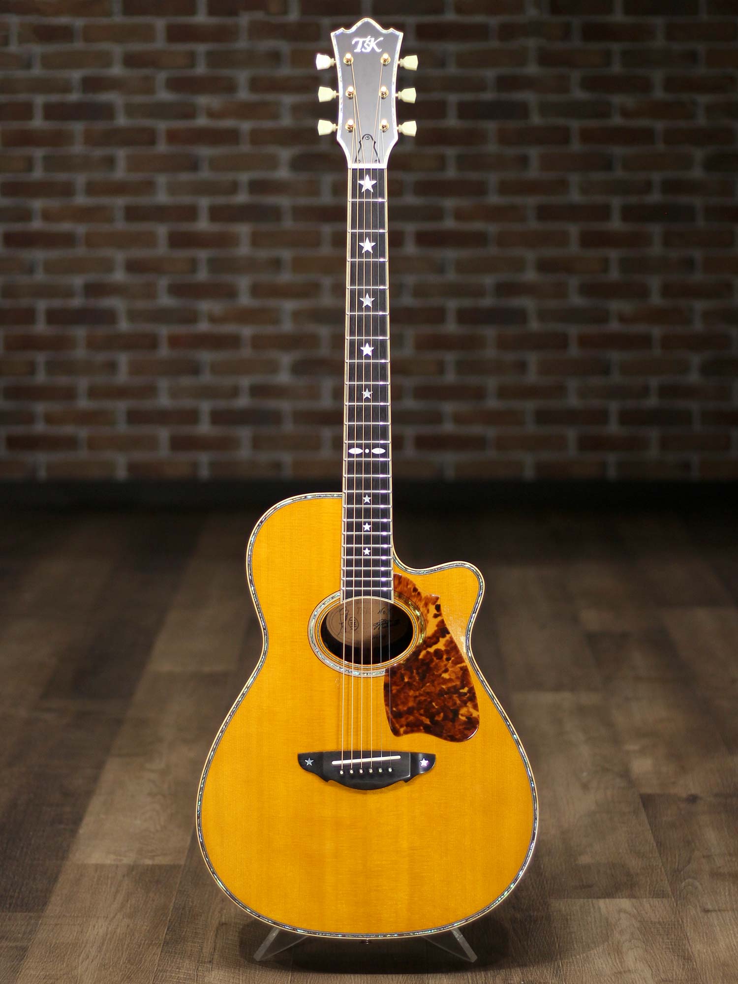 TSK No.8 Tortoise Shell Pickguard -Not Aged-